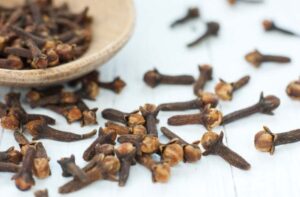 Benefits of Cloves for Hair Growth: 5 Ways to Use It - ALLURE OF BEAU