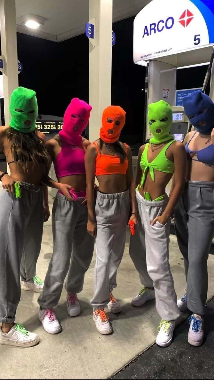 38 Trendiest Group Halloween Costumes You Need To Recreate! - ALLURE OF ...