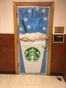 29 Adorable Winter Classroom Door Decorations to Celebrate the Season ...