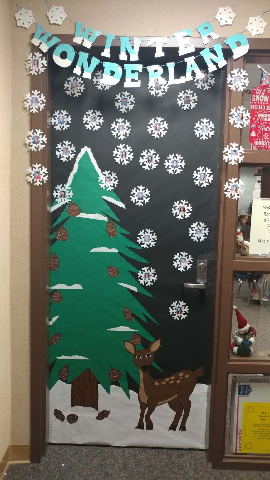 29 Adorable Winter Classroom Door Decorations to Celebrate the Season ...